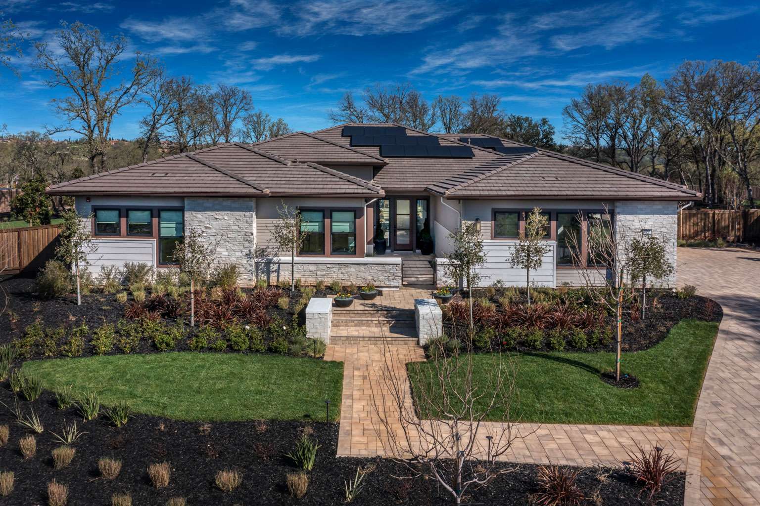 Residence Three | Tim Lewis